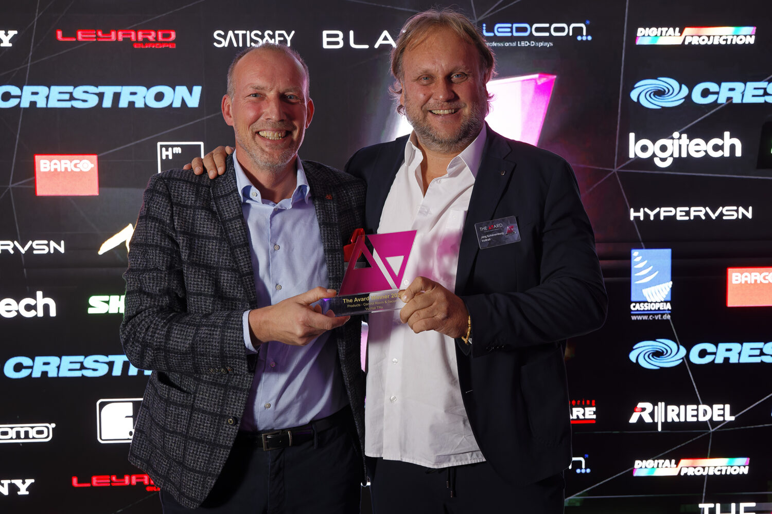 VuWall TRx - The AVard 2022 Winner Control Room & Security - The AVard